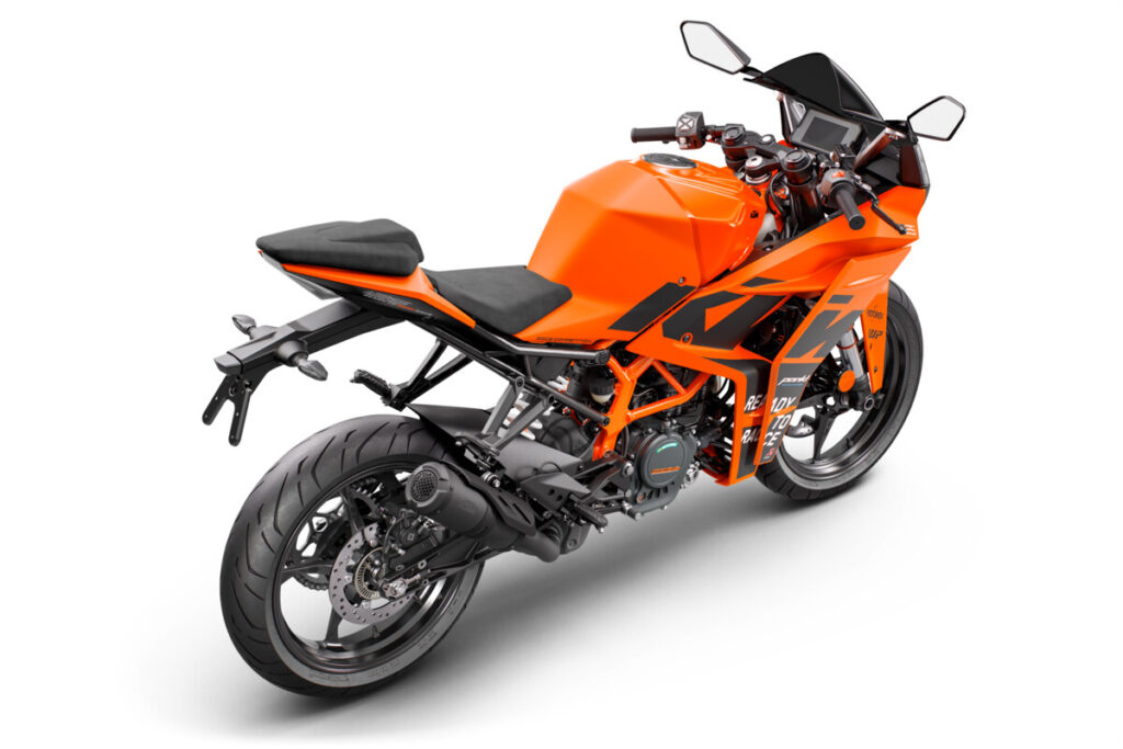 2024年モデルの新型RC390/RC125のスパイショット - 個人的バイクまとめブログ