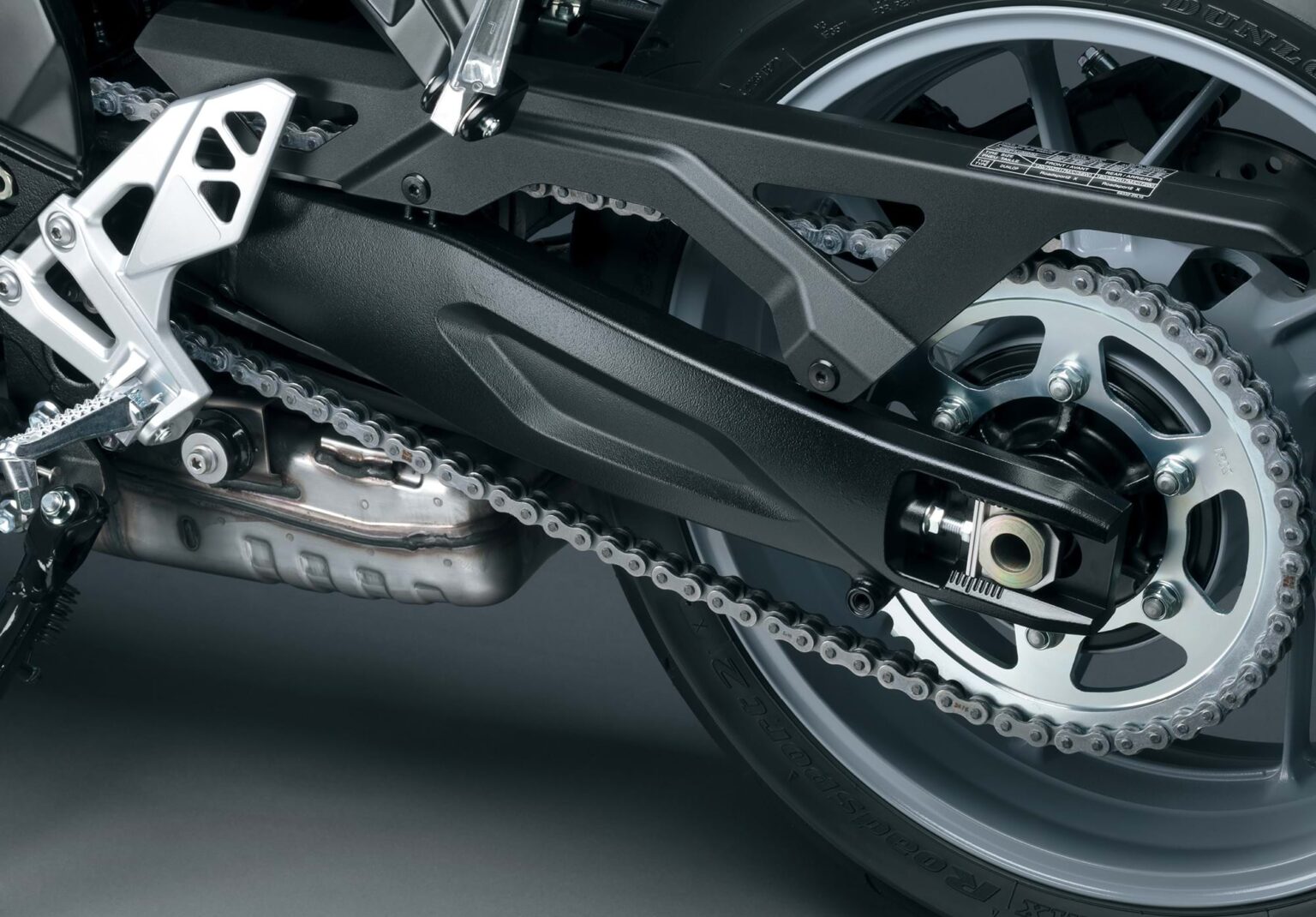 2024年モデルのGSX-8Rのスペック/装備/GSX-8Sと比較等 - 個人的バイクまとめブログ