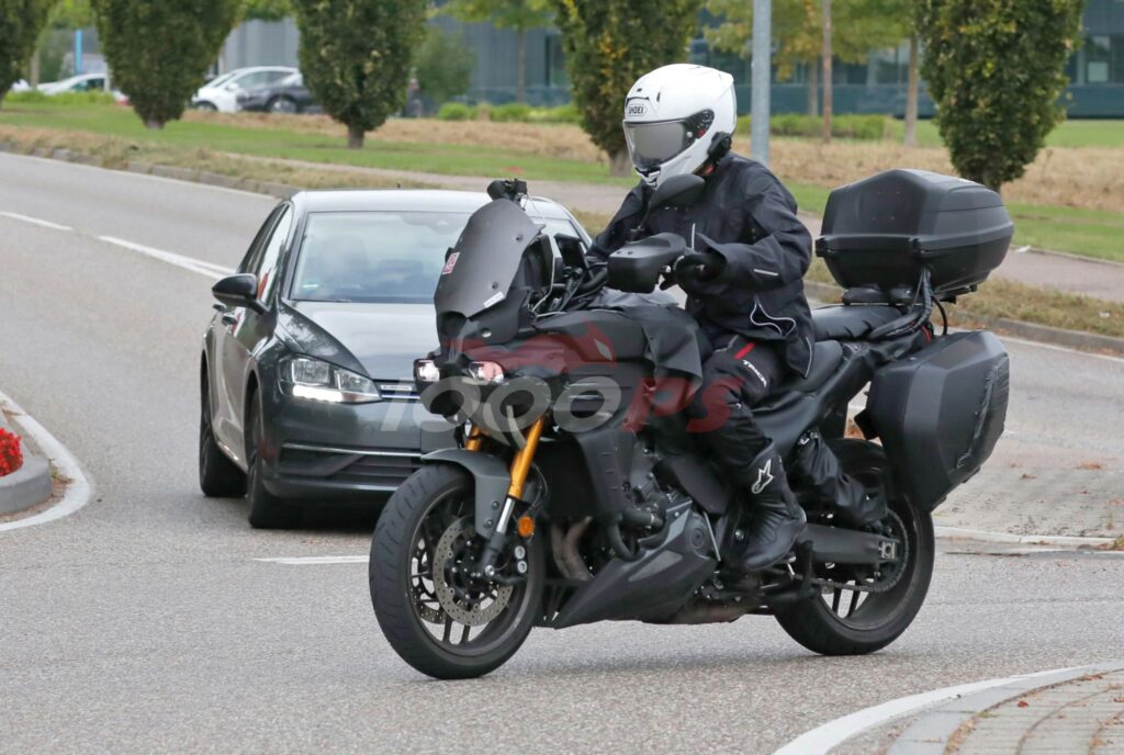 2025年モデルのTRACER9GT+(トレーサー9GT+)のスパイショット - 個人的バイクまとめブログ