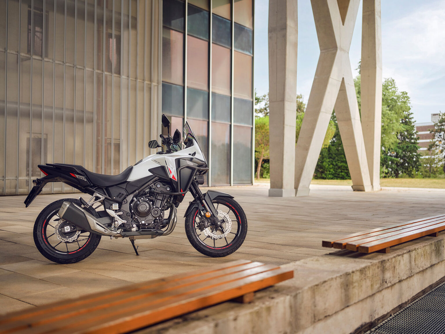 2024年モデルのNX500(NX400)のスペック/装備/CB500Xと比較 - 個人的バイクまとめブログ