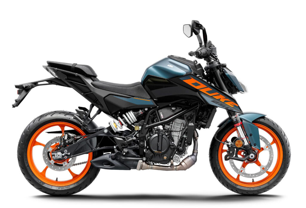 2025年モデルの250 DUKEのカラーラインアップ - 個人的バイクまとめブログ