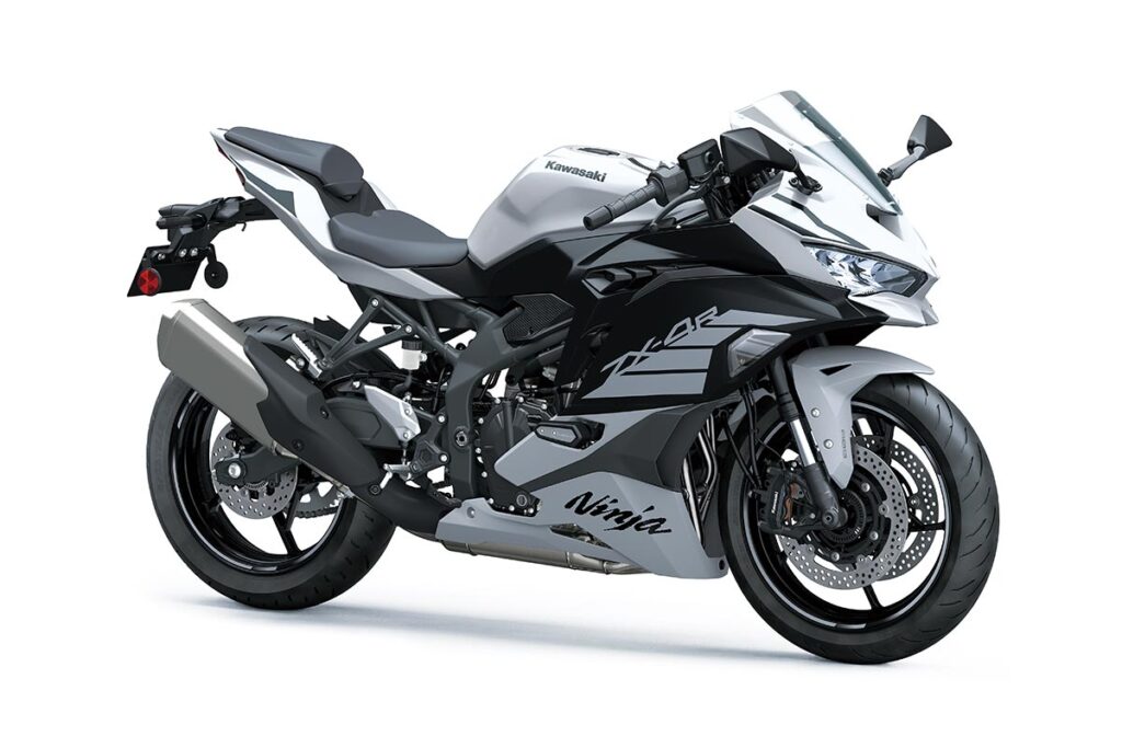Ninja ZX-4R SE/Ninja ZX-4RR(2025)と2024の比較・変更点まとめ - 個人的バイクまとめブログ