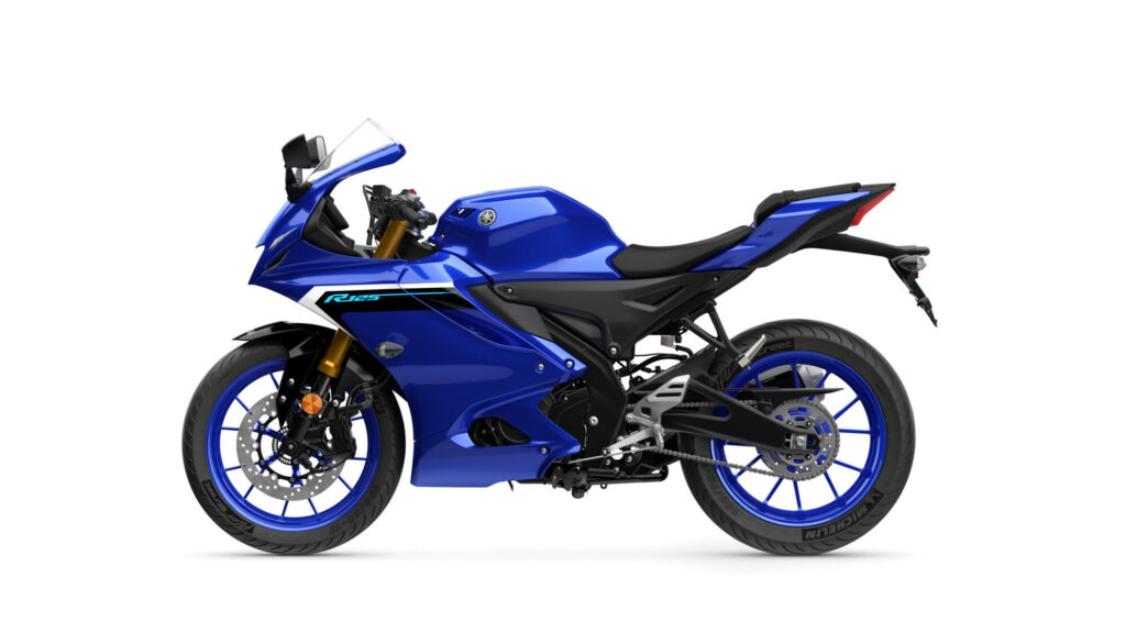 2025 新型YZF-R125と旧型の比較・変更点まとめ - 個人的バイクまとめブログ