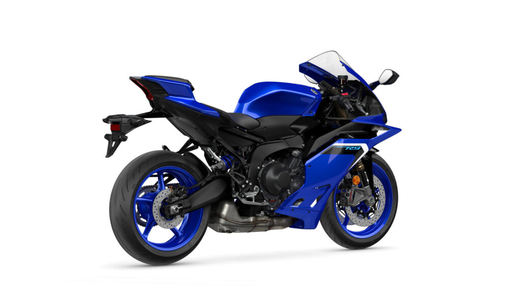 2025 新型YZF-R9のスペック/装備/MT-09と比較・変更点まとめ - 個人的バイクまとめブログ
