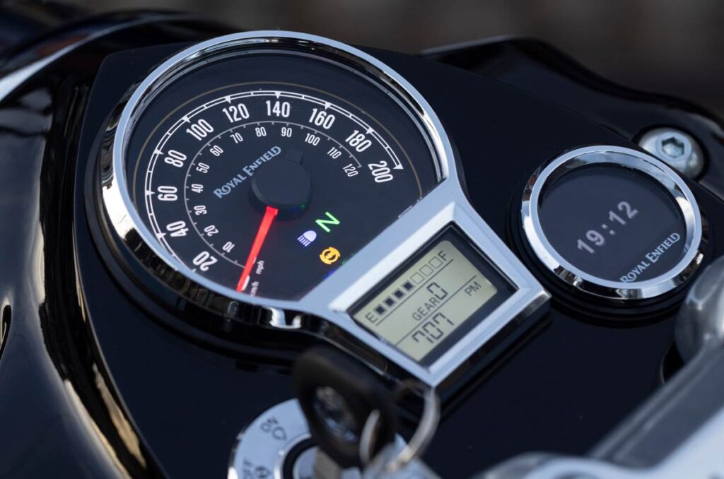 2025 Classic 650(クラシック650)の一部スペック/装備等 - 個人的バイクまとめブログ