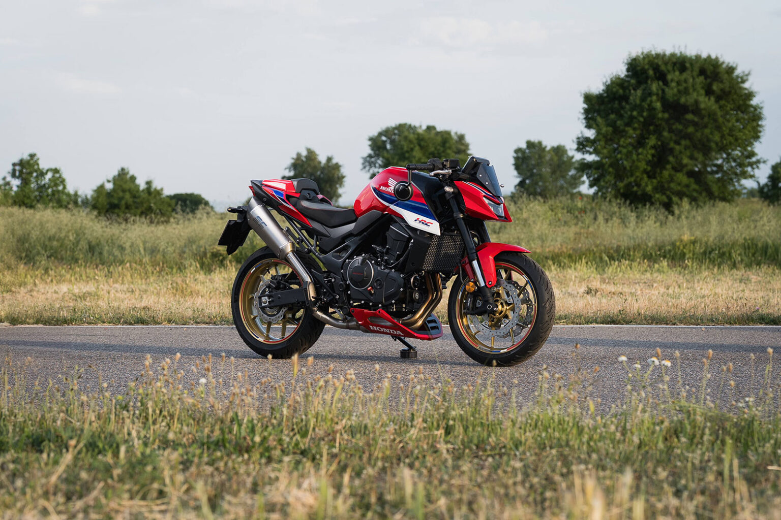 ホンダ主催CB750 Hornetカスタマイズコンテストが開催 - 個人的バイクまとめブログ
